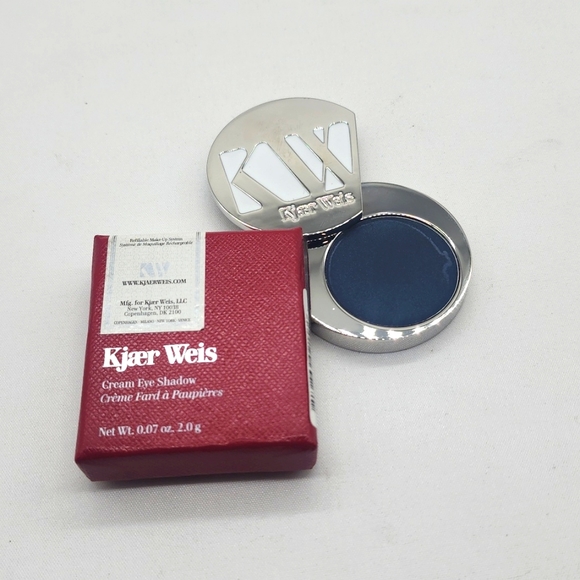 KJAER WEIS | Makeup | Kjaer Weis Cream Eye Shadow Enticing | Poshmark
